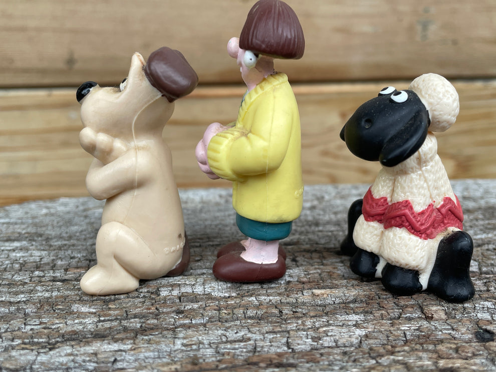 Wallace and Gromit - Gromit, Shaun the sheep and Wendoline figurine co ...