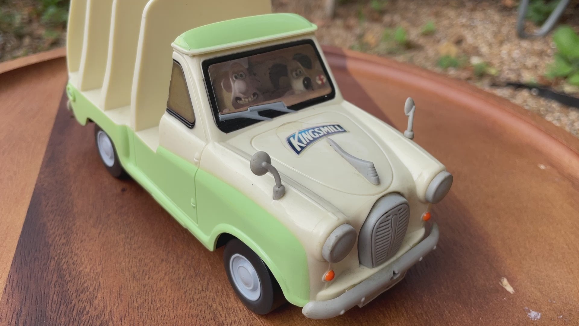 Wallace And Gromit Kingsmill Toast Van from A Matter of Loaf and Death ...